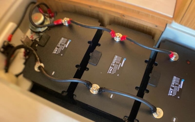 8 Ways To Extend Your RV Lithium Battery Life - frogcars.com
